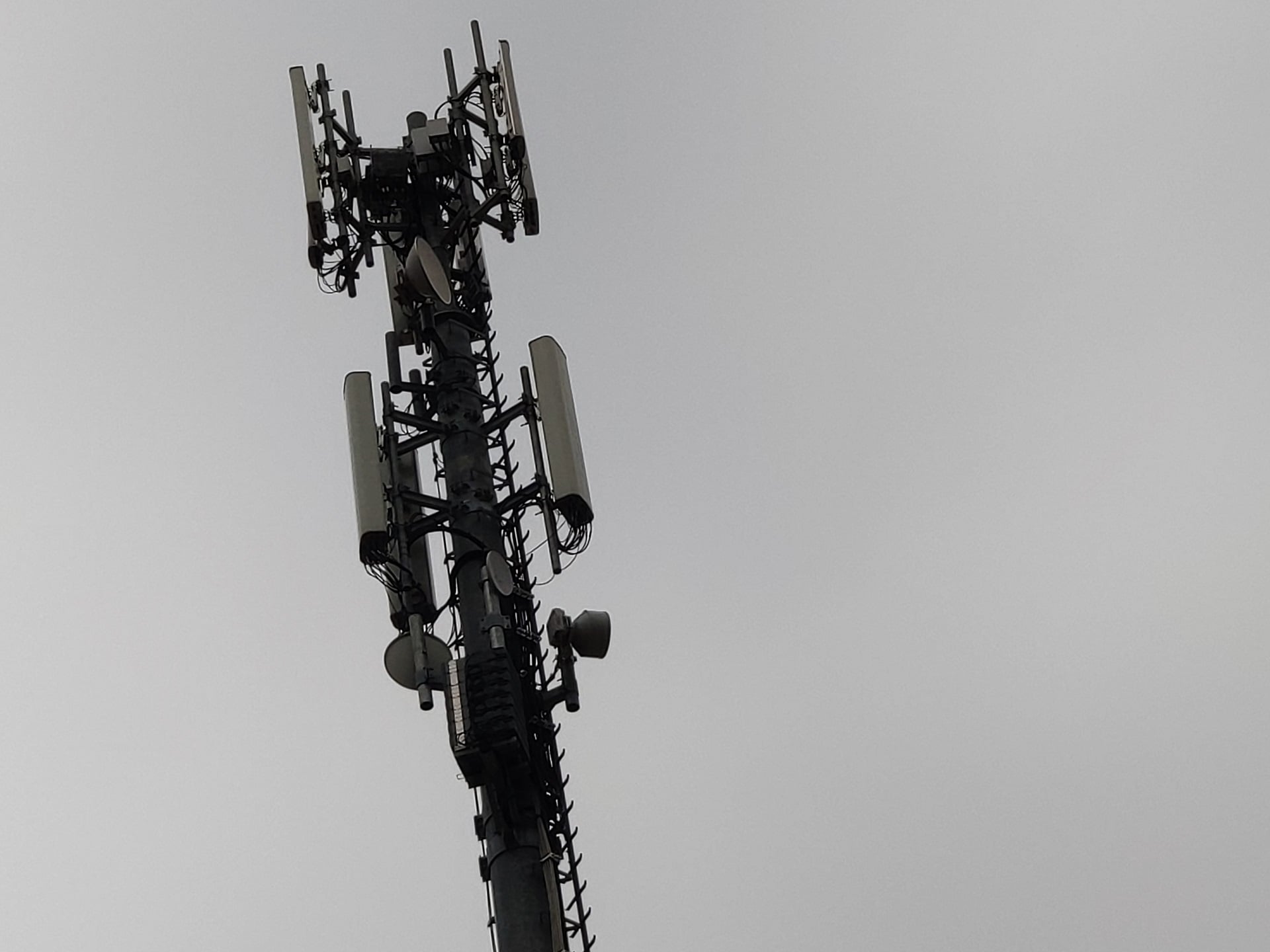 Antenna BTS OpenFiber o solo operatori mobile? - FibraClick Forum